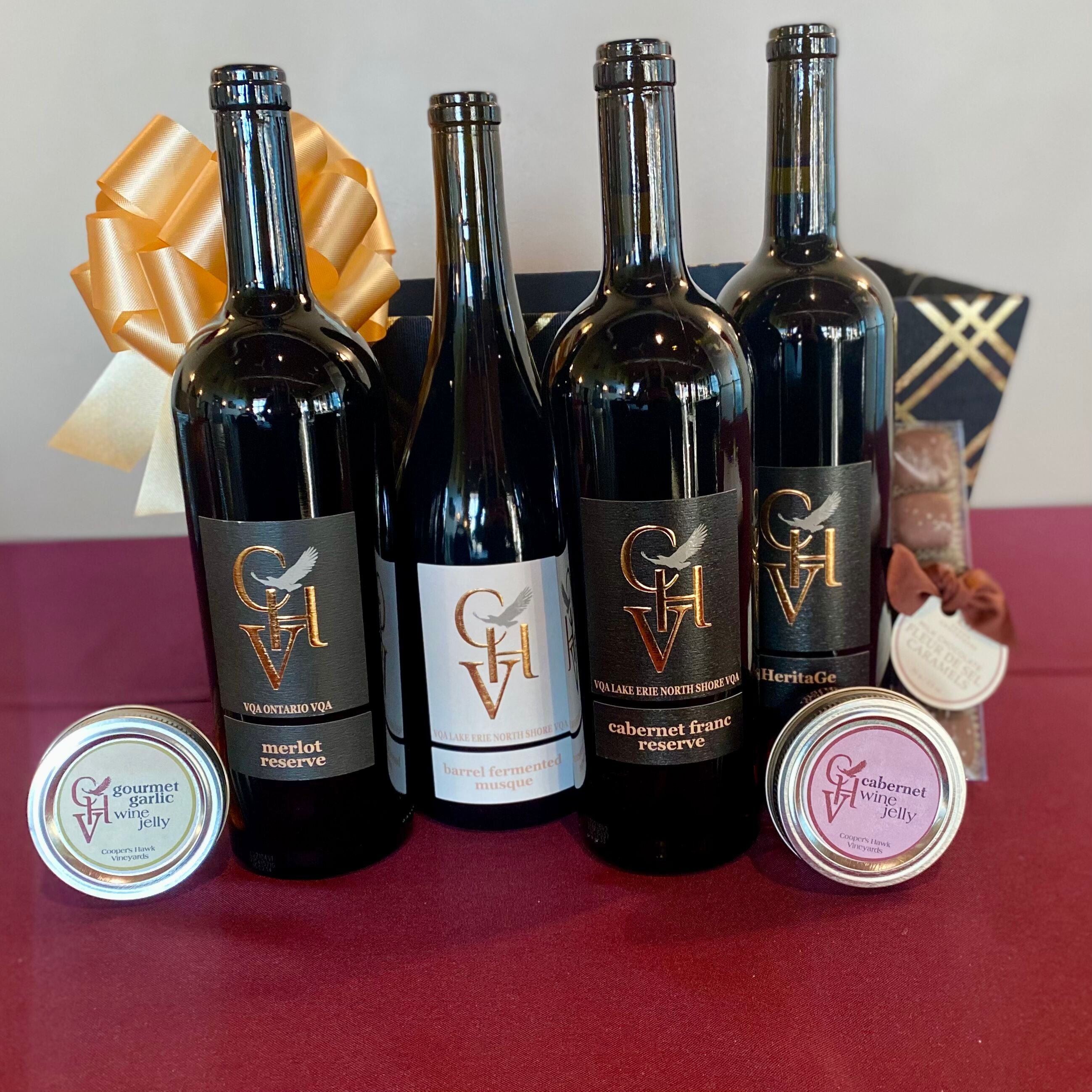 Luxury Gift Basket – Cooper's Hawk Vineyards